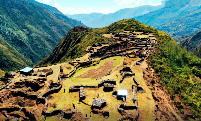 Sitio Arqueológico De Mauka Llajta Sandia – Puno Chullos Travel Peru Blog